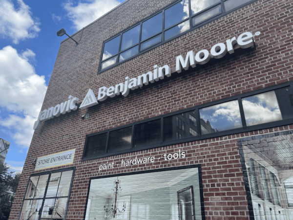 Long Island City, Queens | Janovic - The Color Authority